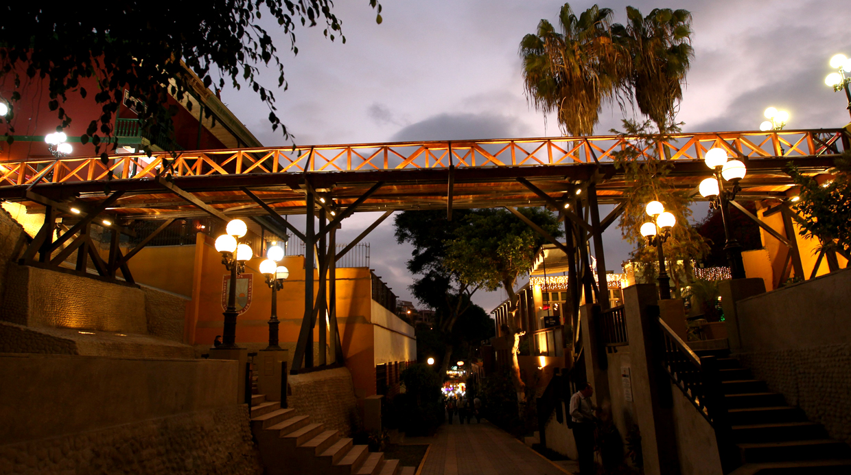 Water Park and Barranco with Bar - LIMA DISCOVER - Tours en Lima ...